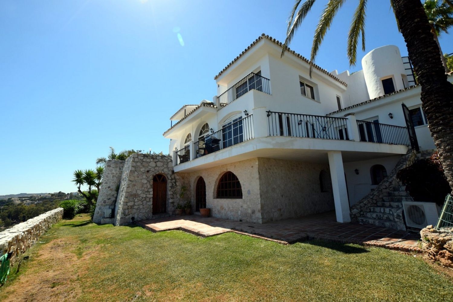 Villa in El Herrojo Alto with full panoramic views | Asset Folio