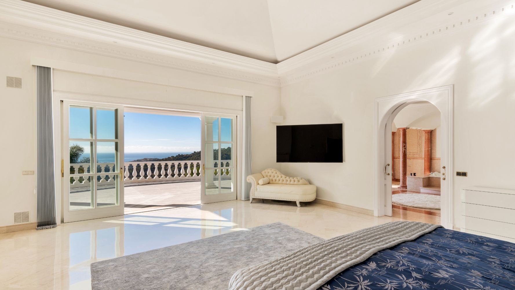 Breathtaking Italian Style Mansion in La Zagaleta | Asset Folio